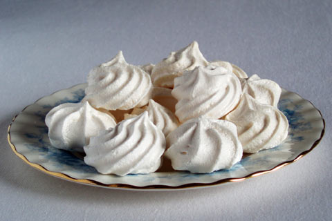 Meringues (skuimpies) | Rainbow Cooking