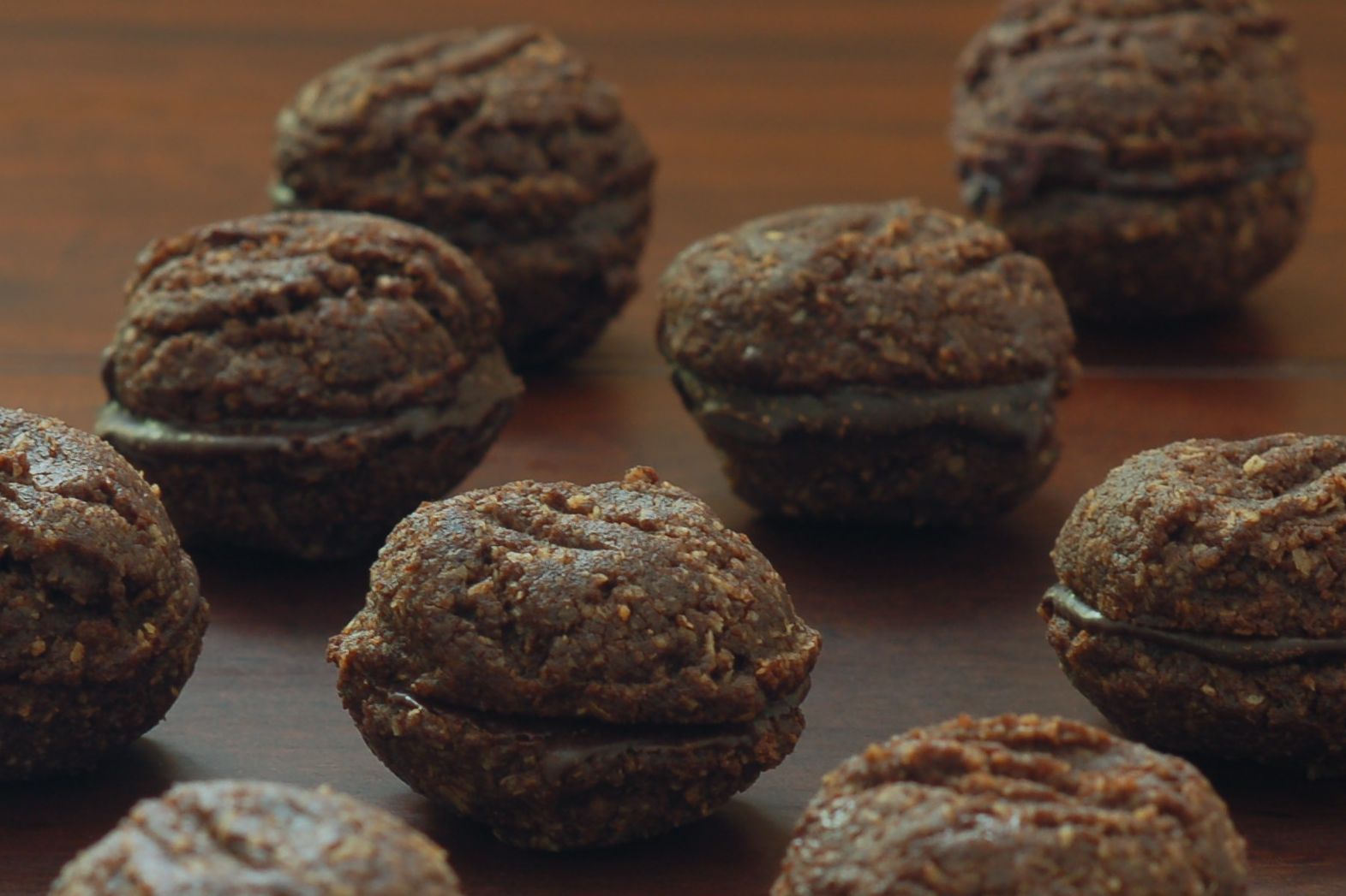 South African coconut and chocolate biscuits (Romany Creams) | Rainbow ...